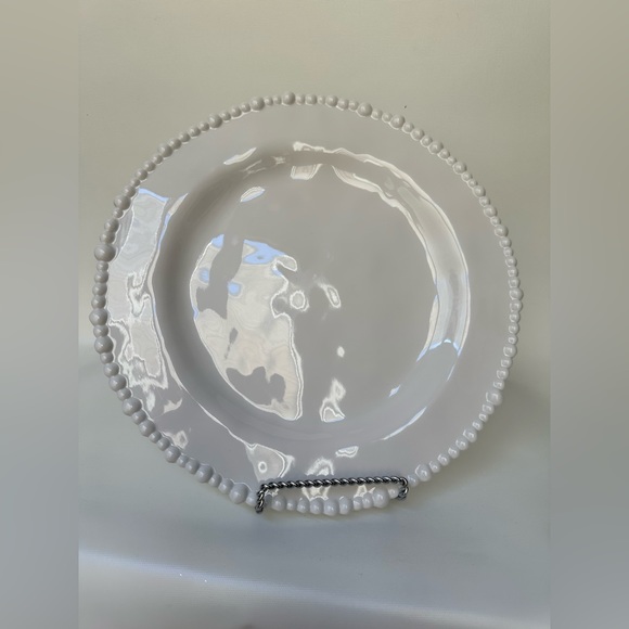 Home Expressions | Dining | Brand New Home Expressions White Melamine ...